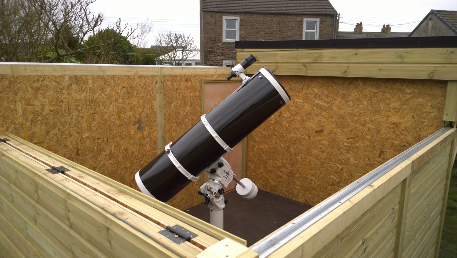 Roll-Off Roof Observatories and Domes by Outsideology. | Outsideology